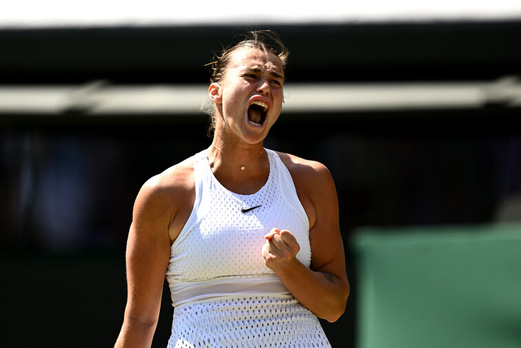 Wimbledon: Aryna Sabalenka muss sich strecken · tennisnet.com