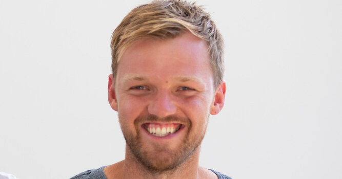 French Open Champion Krawietz helps out in the discounter · tennisnet.com