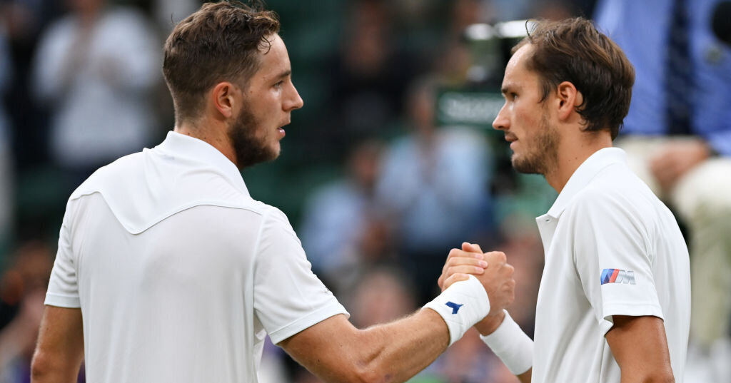 Wimbledon 2024 live: Jan-Lennard Struff vs. Daniil Medvedev im Liveticker · tennisnet.com