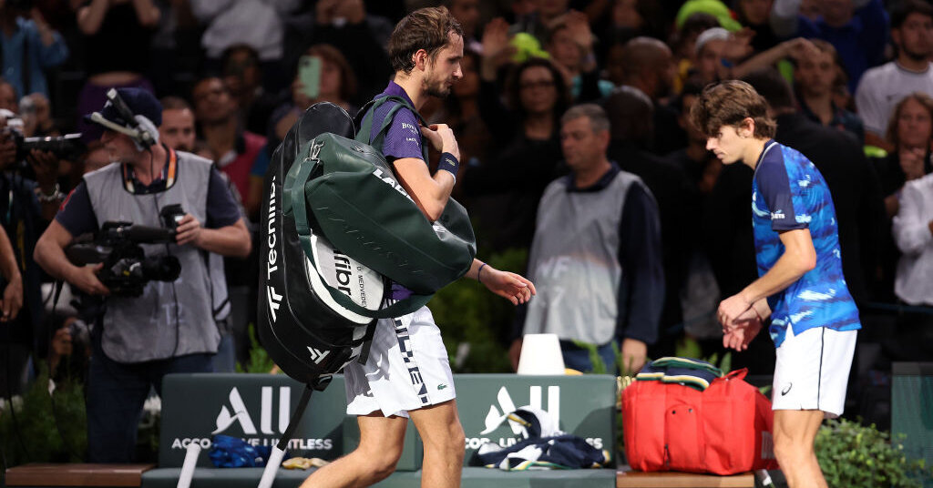 ATP Masters Paris-Bercy: balls, surface? - Daniil Medvedev is looking for explanations for the ...