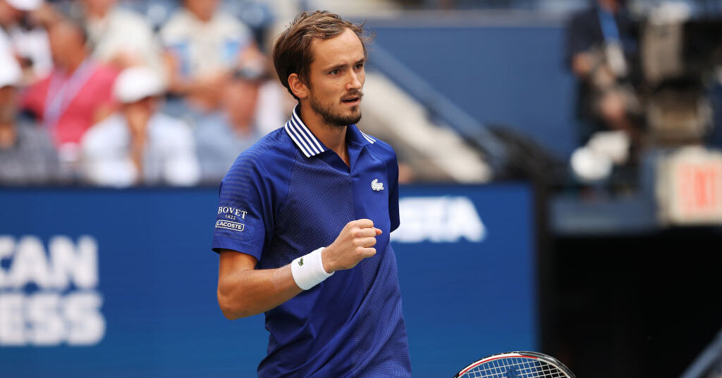 US Open 2021: Daniil Medvedev nach Dreisatzerfolg über Felix Auger-Aliassime erster Finalist ...