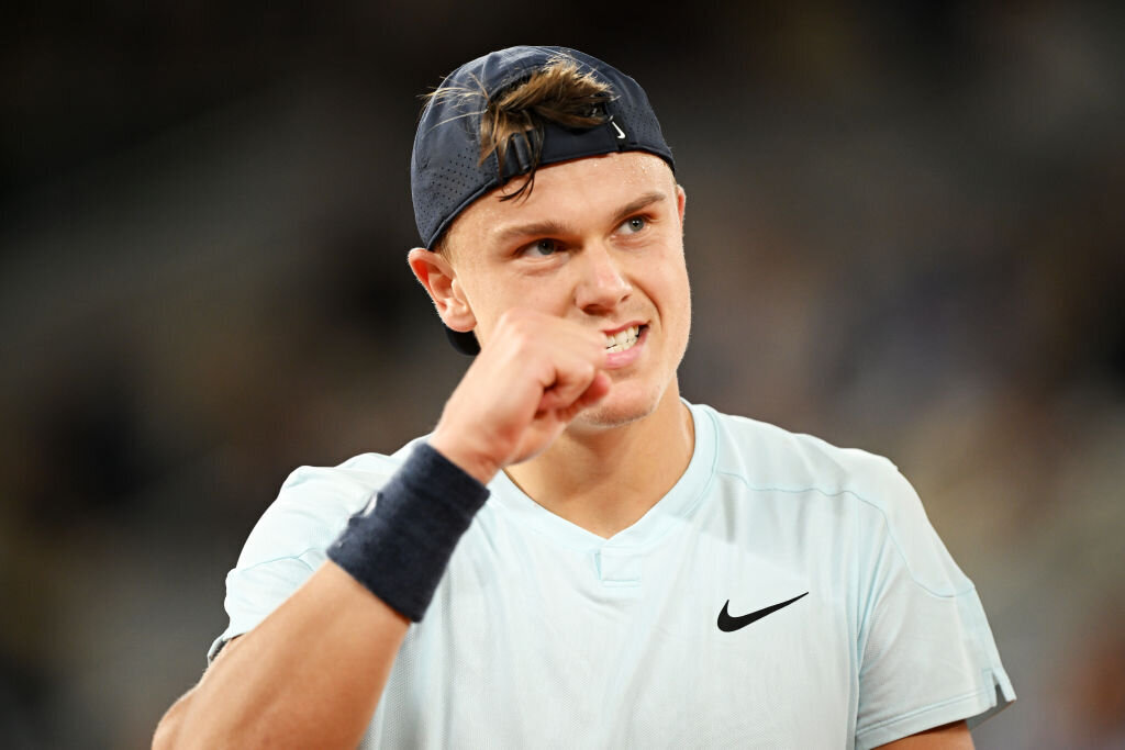 ATP Hamburg: Holger Rune startet mit souveränem Sieg · tennisnet.com