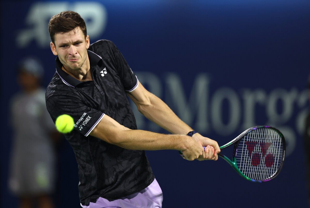 ATP Dubai: Hurkacz serves his way to the quarter-finals · tennisnet.com