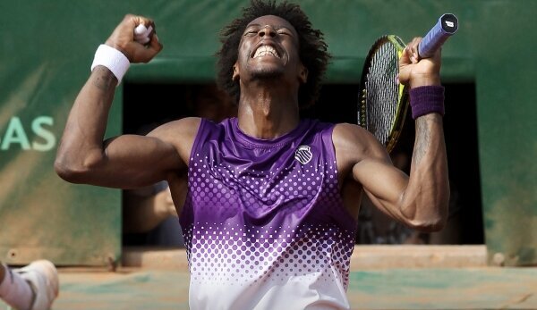 Monfils mit "Tweener" erfolgreich · tennisnet.com