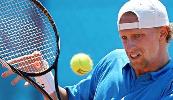 Knittel bleibt im Rennen · tennisnet.com