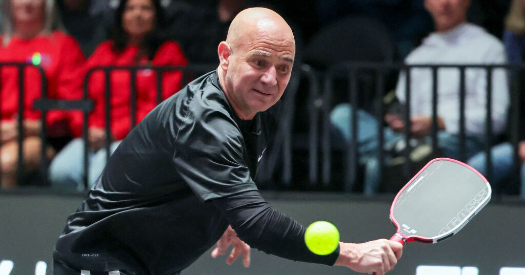 Andre Agassi gibt Pickleball-Pro-Debüt bei den US Open · tennisnet.com