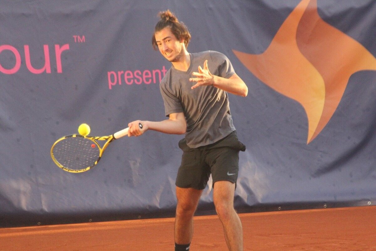 Modlik gewinnt “spezielles Achtelfinal-Duell” · tennisnet.com