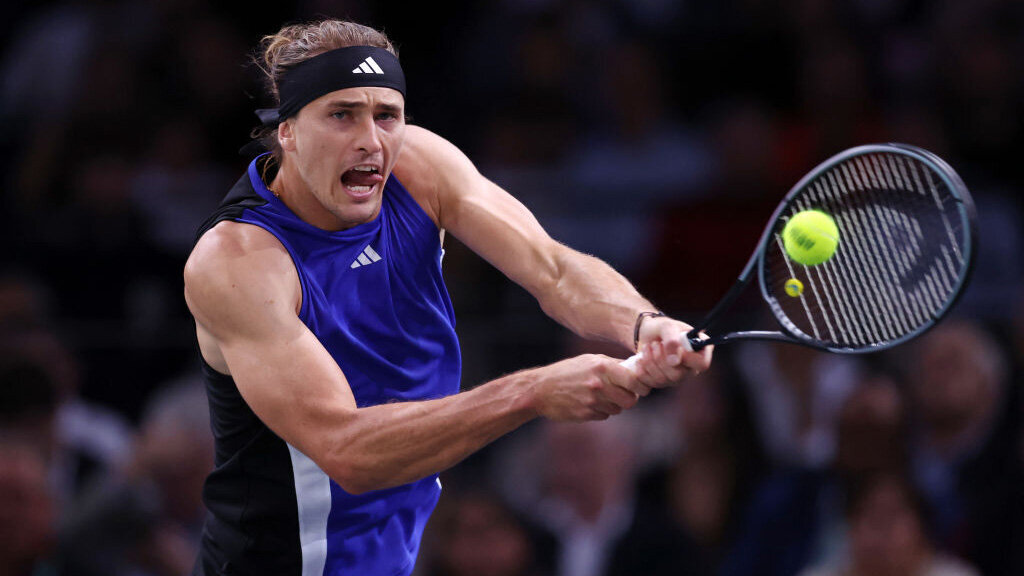 ATP-Masters Paris-Bercy: Zverev bezwingt Tsitsipas und zieht ins Halbfinale ein · tennisnet.com