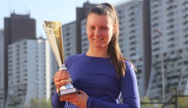 Janosevic überrascht Kasatkina und holt erstes Masters-1000-Turnier der ...