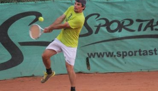 Philipp Schneider muss weiter auf seinen ersten HTT-Grand-Slam-Titel ...